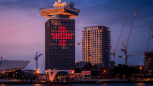Het Rode Kruis in Amsterdam-Amstelland staat klaar om te helpen