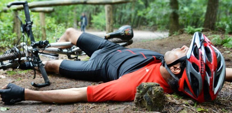 Bewusteloos slachtoffer (ademt wel) - Rode Kruis Nederland