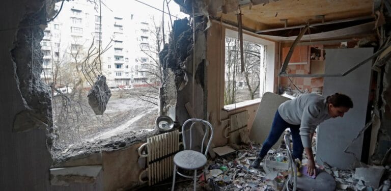 Video - Hoe overleef je een aardbeving? - Rode Kruis Nederland